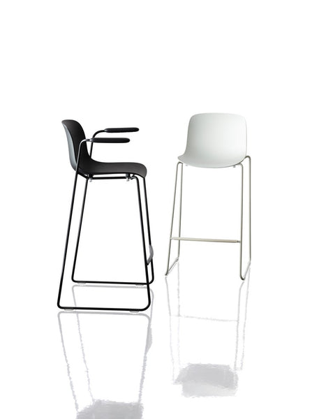 Magis_troy_stool_product_group_SD3632_SD3652_polypropylene_01_hr_master ...