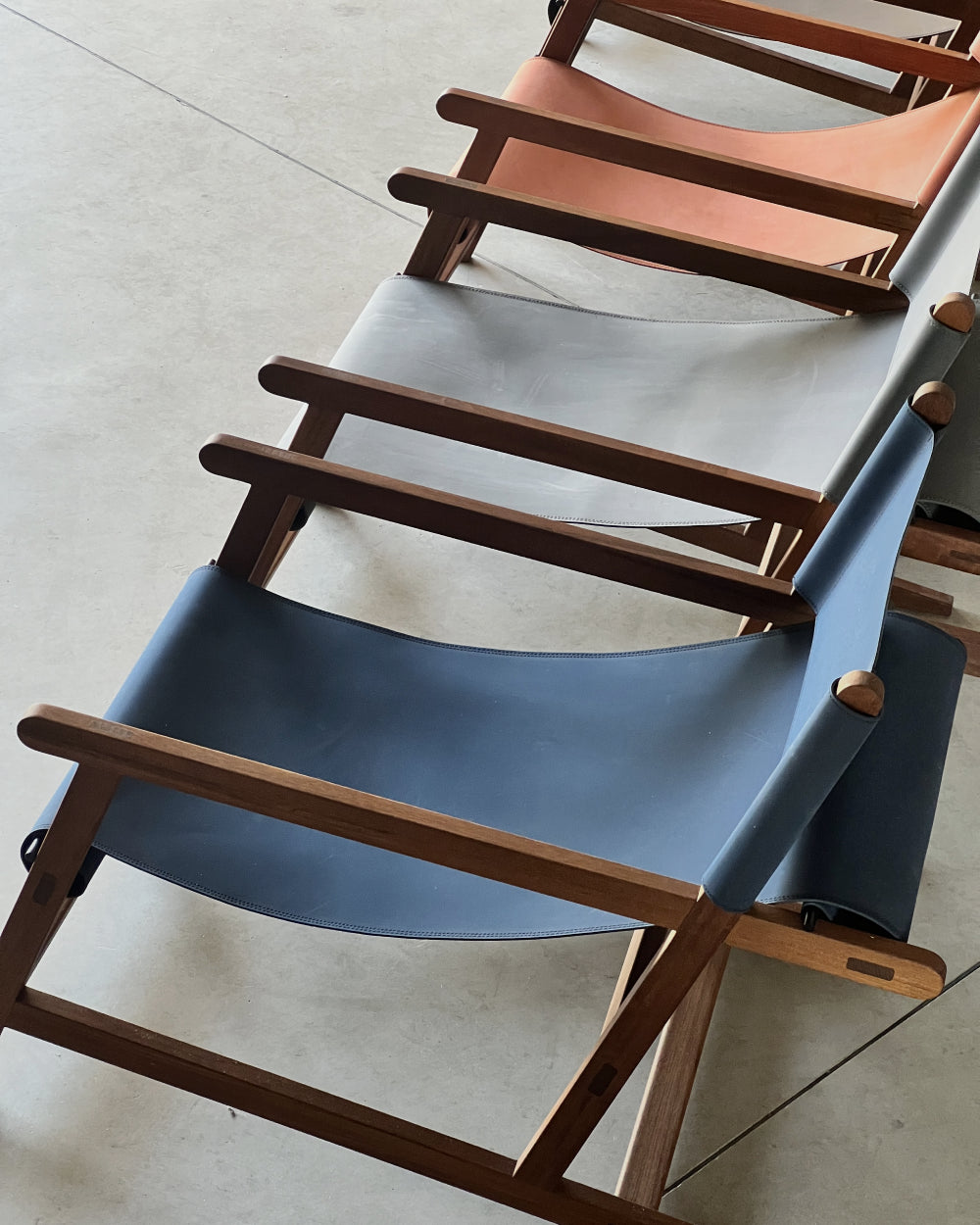 background_items_01_68.jpg?v=1727704898