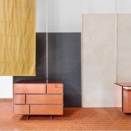 GOLD CHEST OF DRAWERS